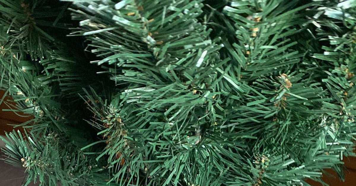 Начинаем украшать ёлку Пикабу