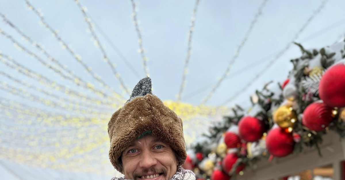 Новогодние моменты: Персонажи Манежной площади...2024 | Пикабу