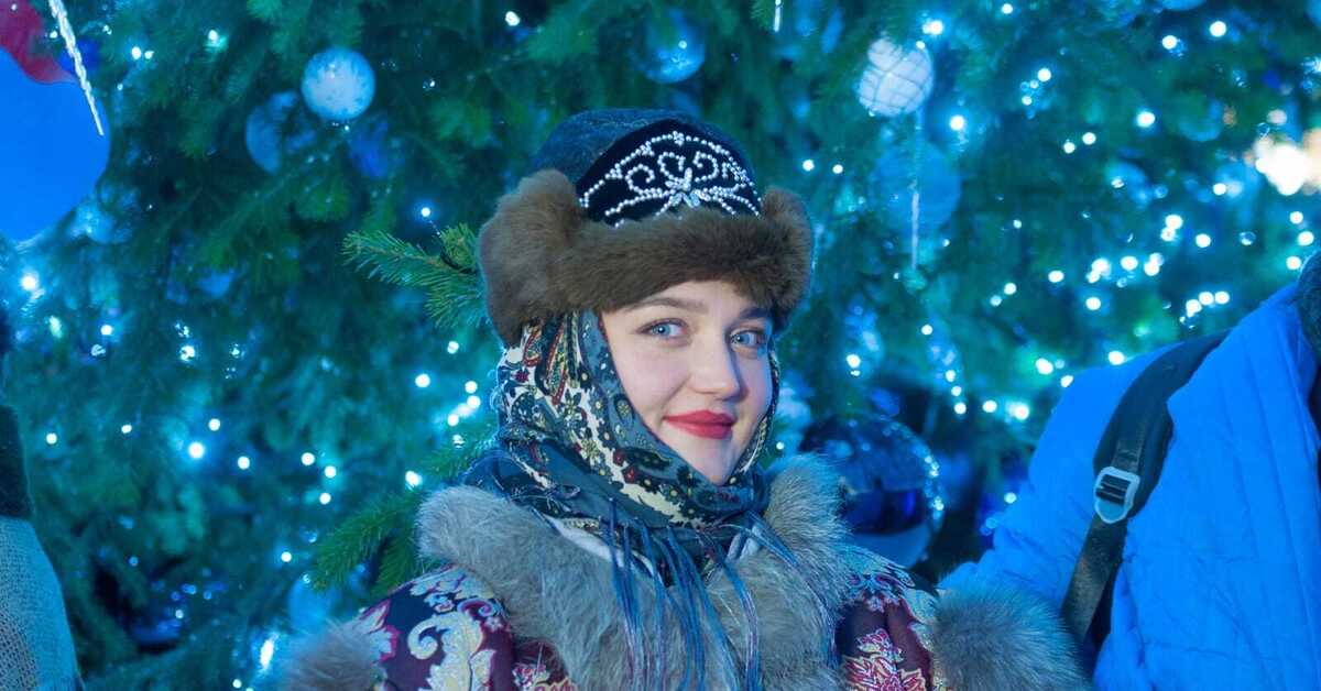 Новогодние моменты: Персонажи Манежной площади 2...2024 | Пикабу