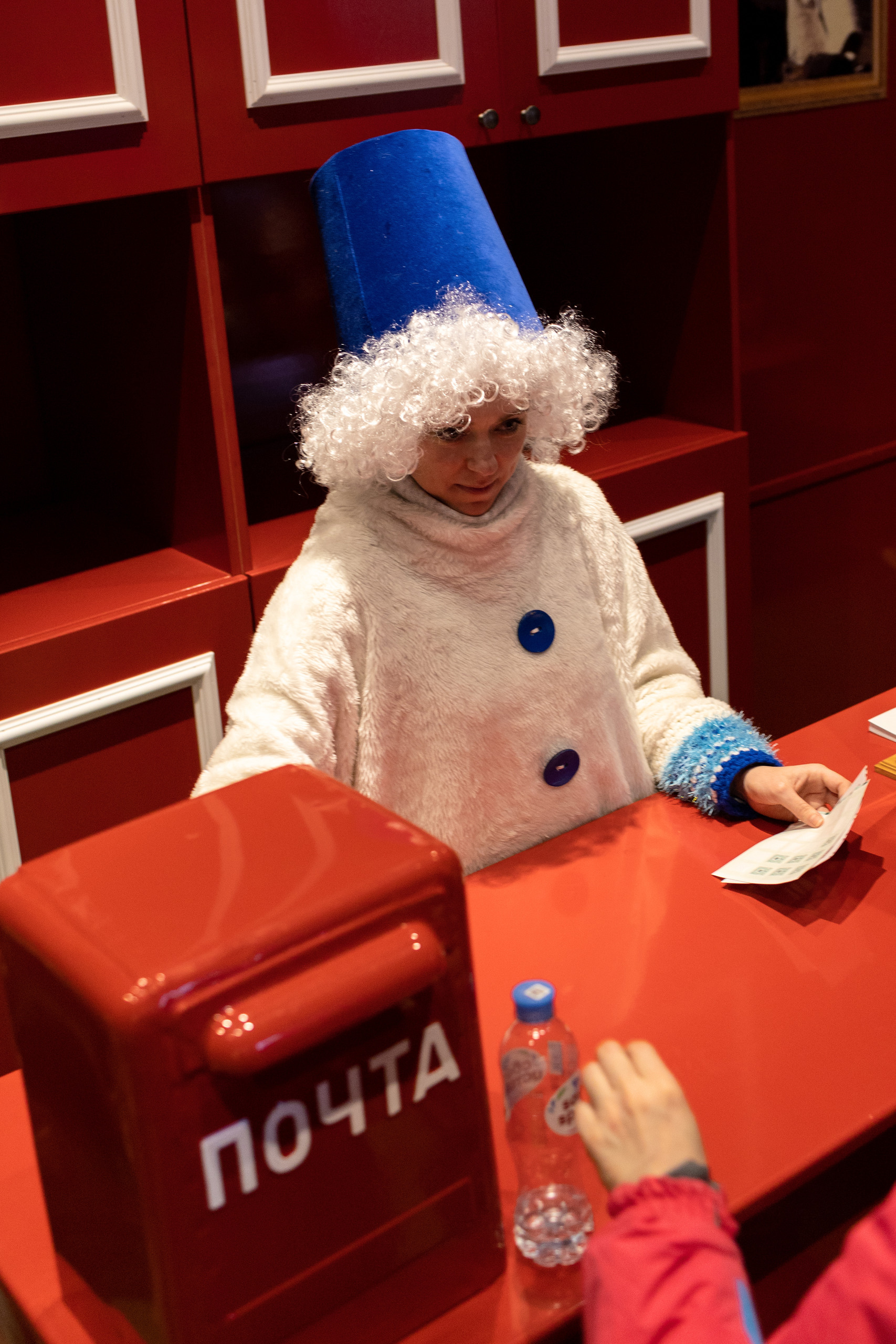 Новогодние моменты: Персонажи Манежной площади... | Пикабу