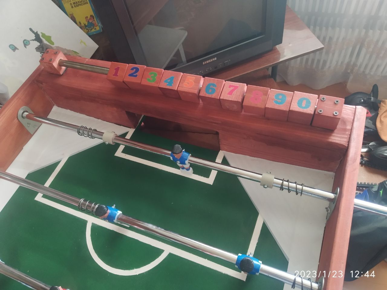 Настольный футбол своими руками | Пикабу