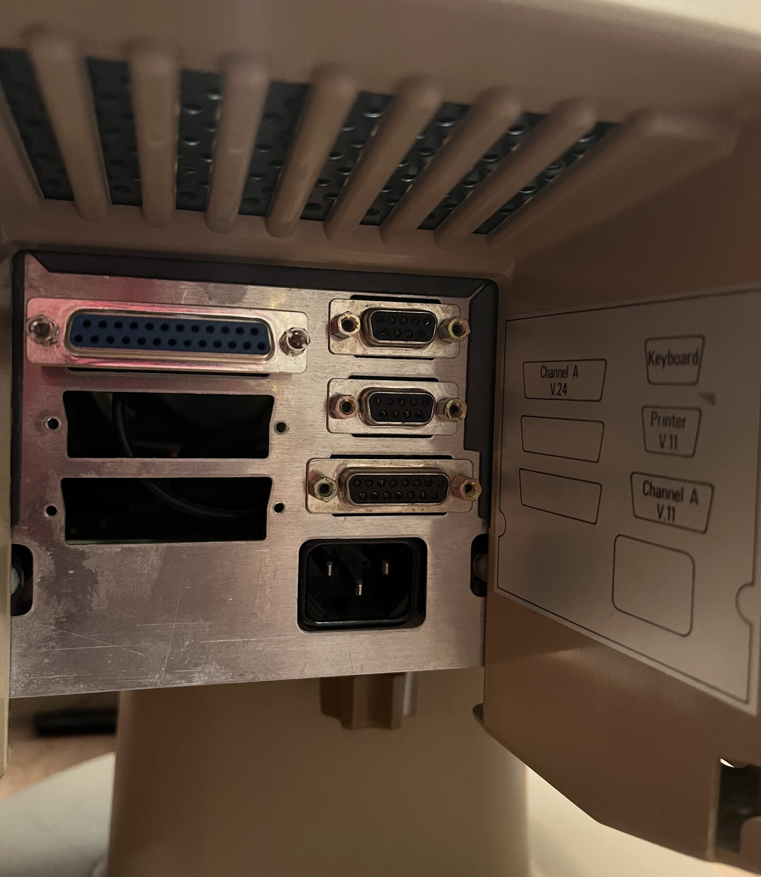 Расконсервация норвежского терминала Tandberg 2215 S, 1983 года выпуска ...