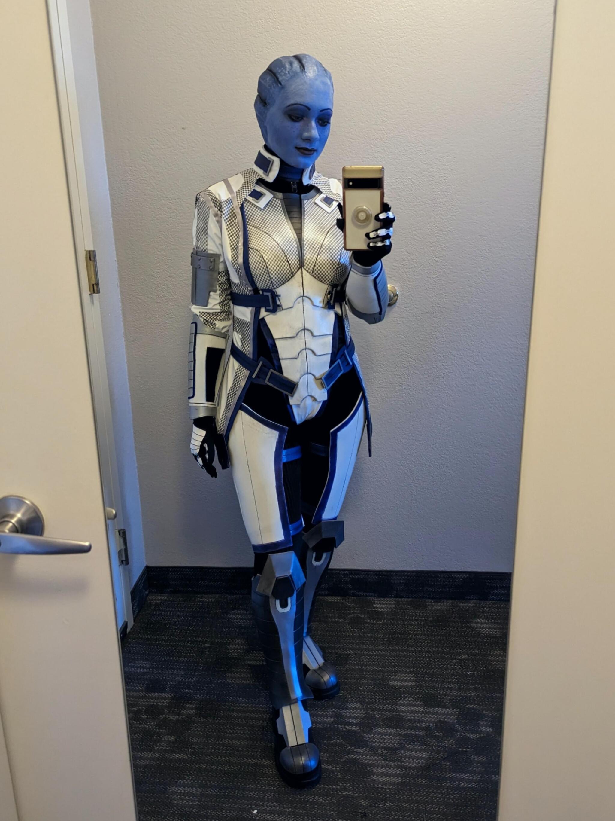 Косплей на Лиару Т'Сони и других персонажей Mass Effect | Пикабу