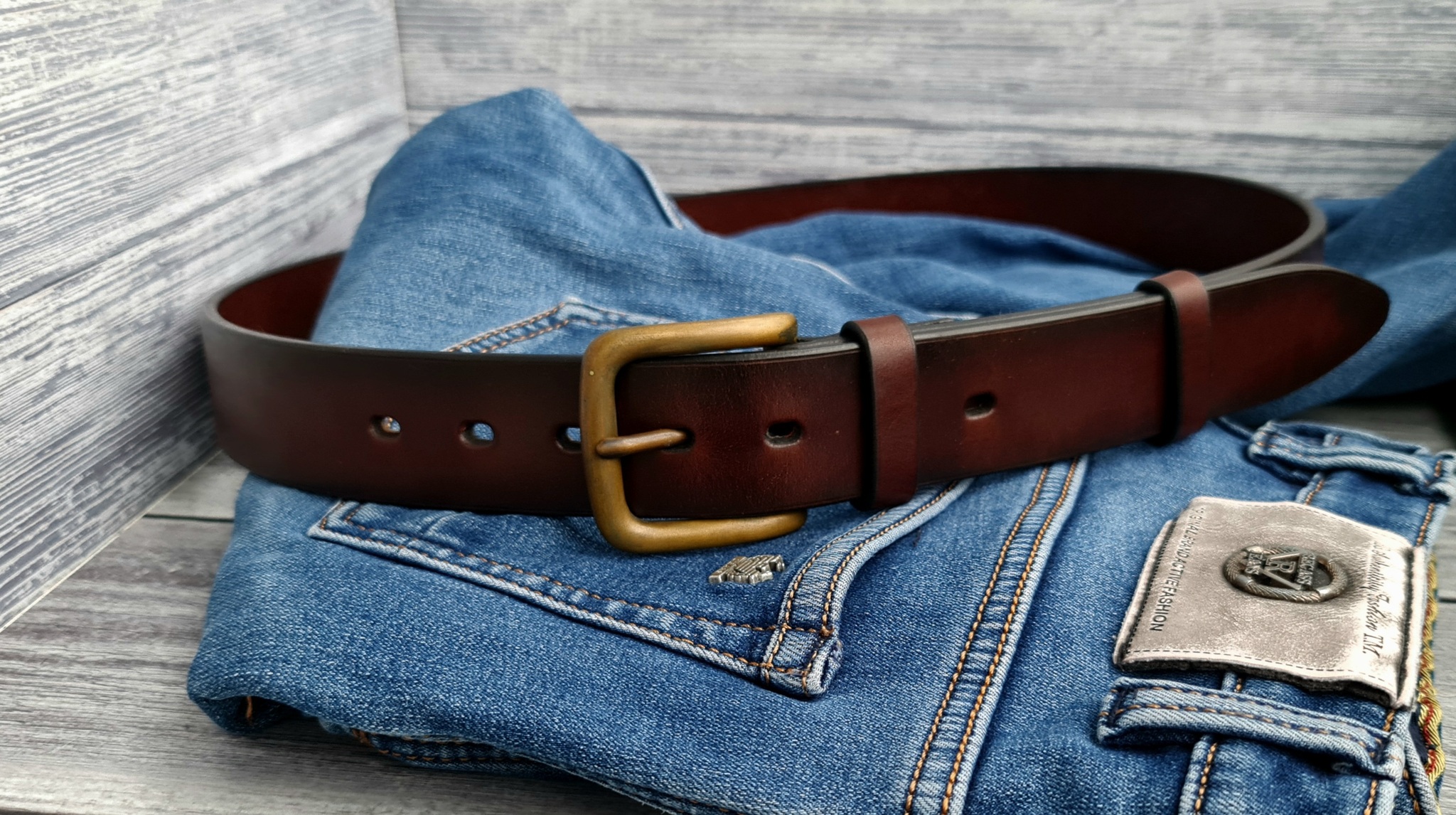 Какой ремень практичнее и комфортнее в ношении: жёсткий или мягкий ...