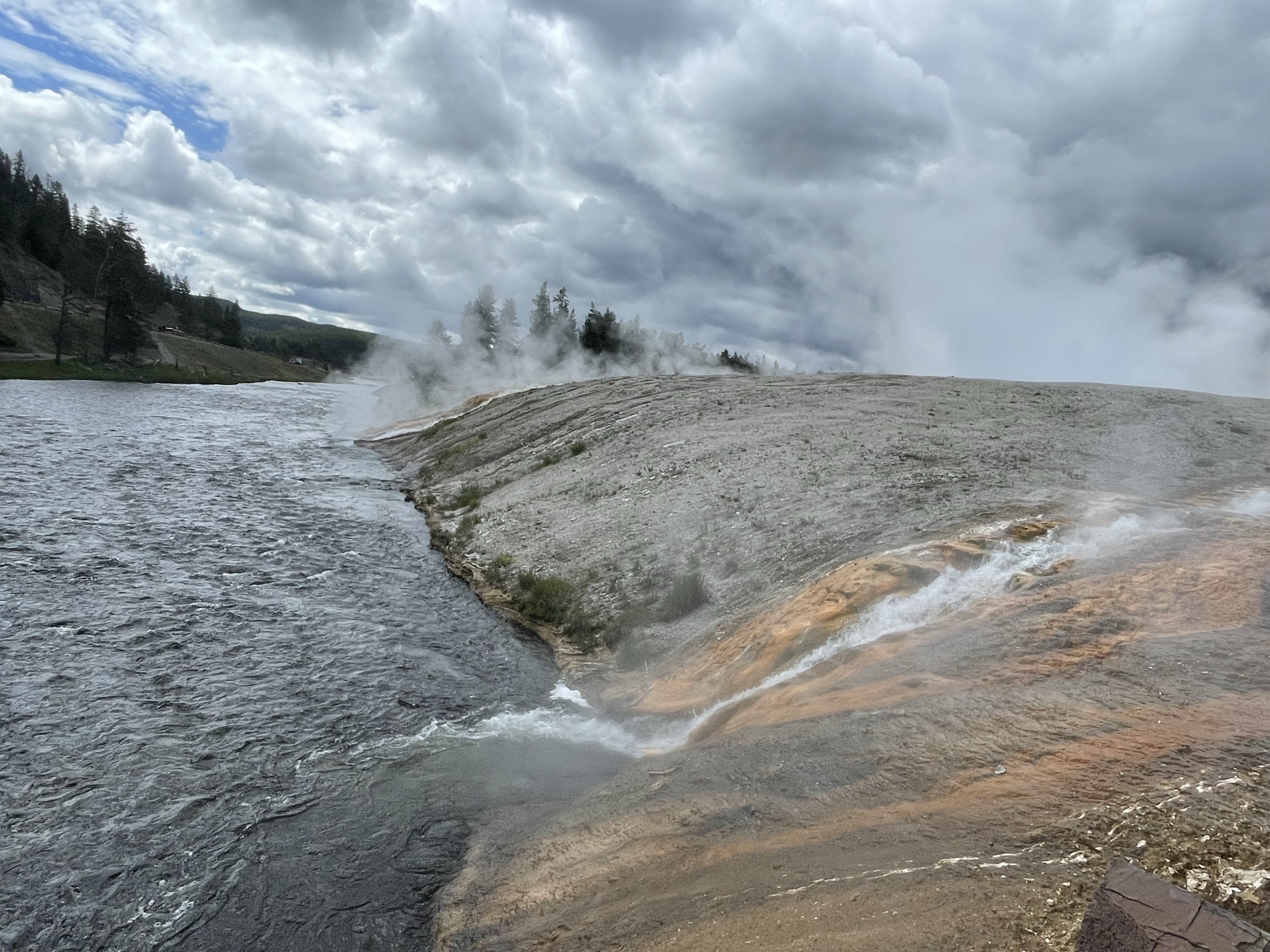 День второй. Yellowstone национальный парк. Гейзеры! - 09.08.23 04:51 ...