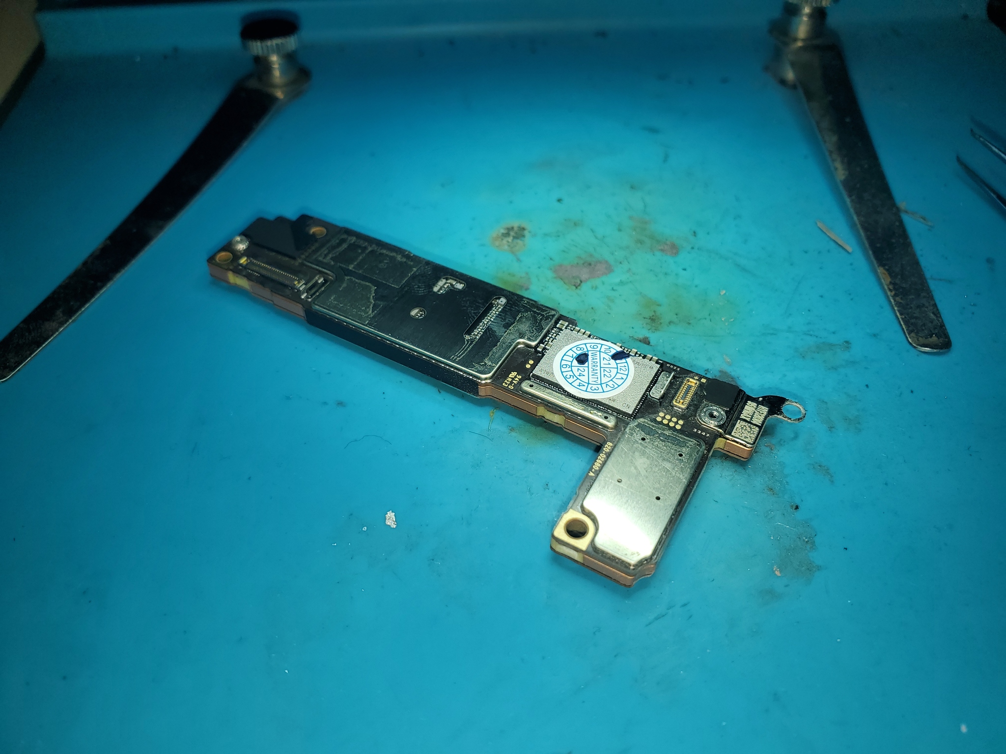 Увеличение чл.. памяти iphone 14 plus | Пикабу