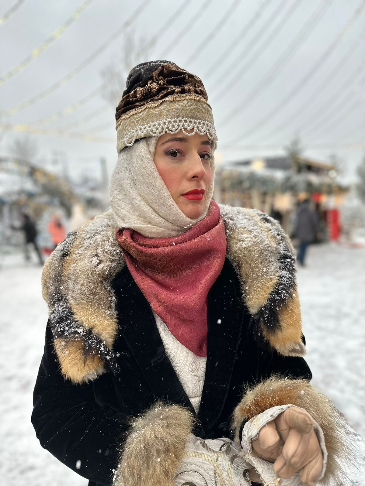 Новогодние моменты: Персонажи Манежной площади...2024 | Пикабу