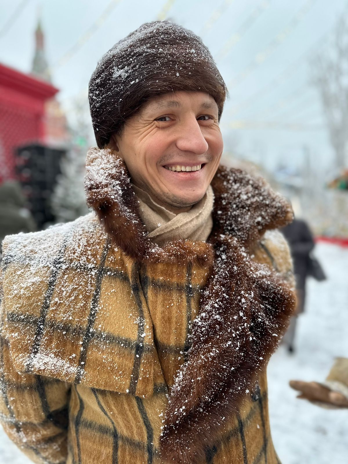 Новогодние моменты: Персонажи Манежной площади...2024 | Пикабу