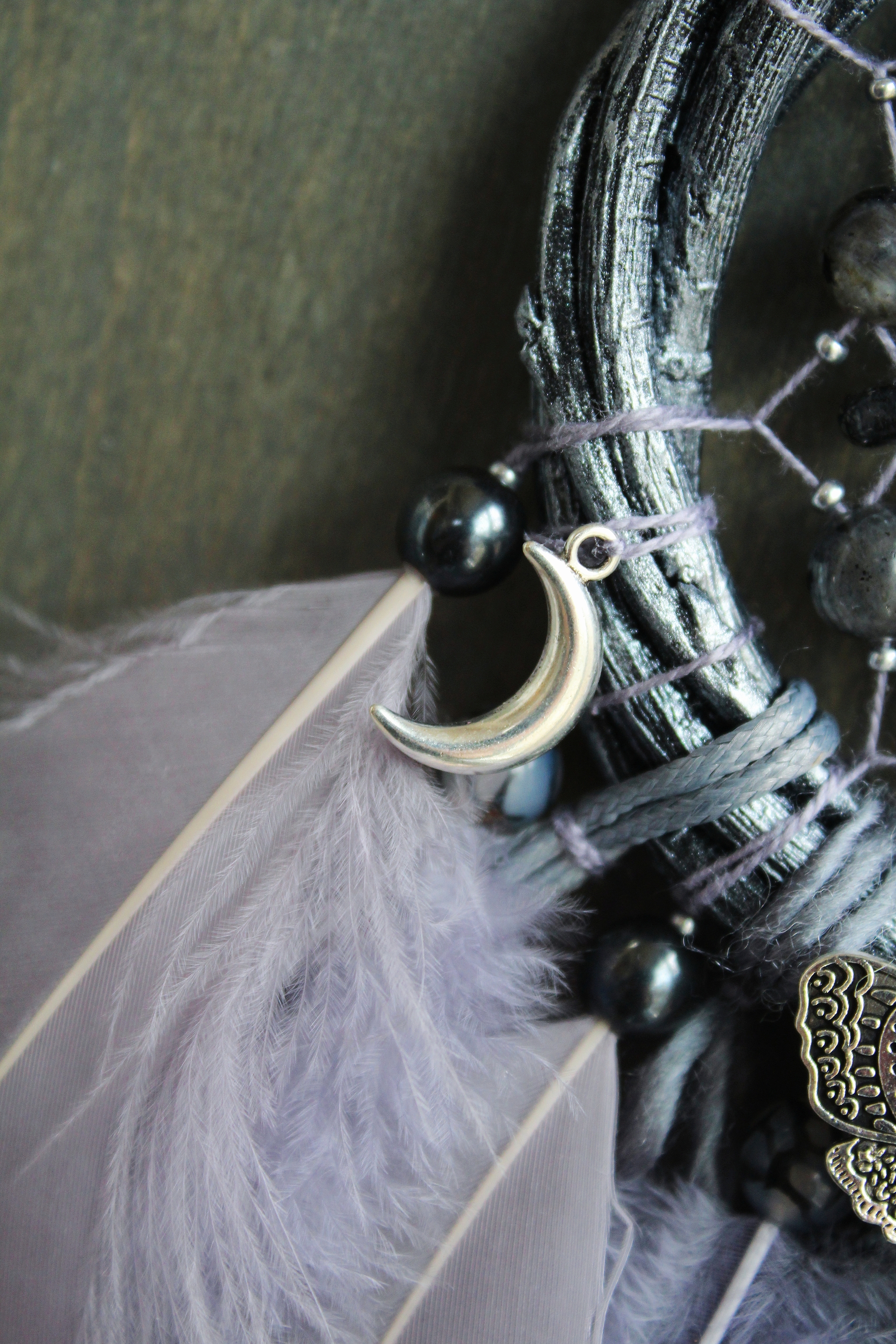 Ловцы Снов из коллекции Tell me a Fable - 22.04.24 11:40 | Пикабу