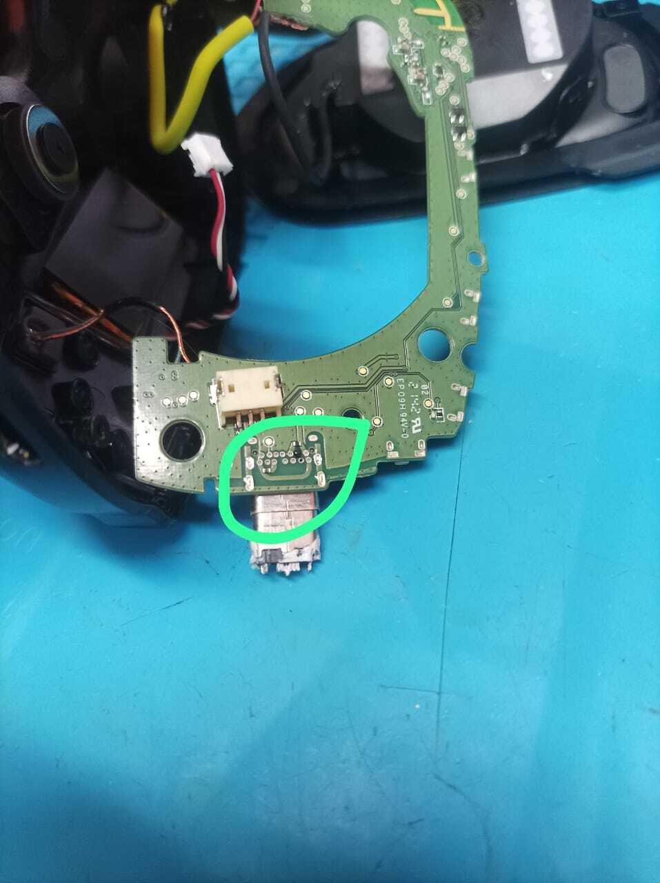 Сгорел разьем у наушников Logitech G435 | Пикабу